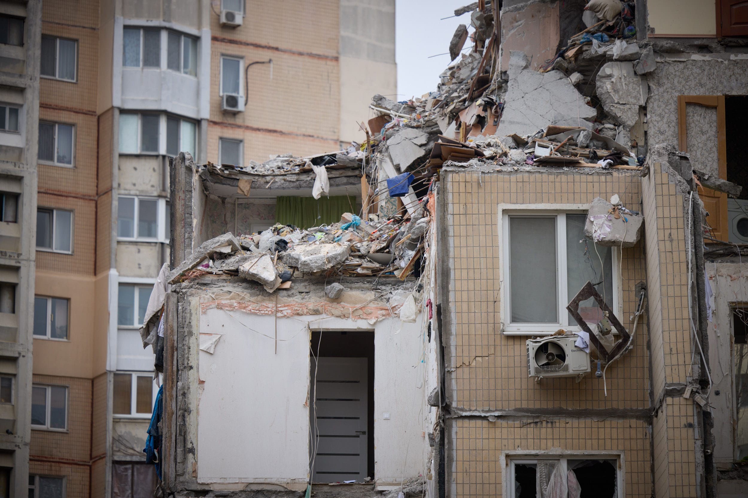 As Wars Rage, Cities Face a Dark New Era of Urban Destruction - Lincoln ...