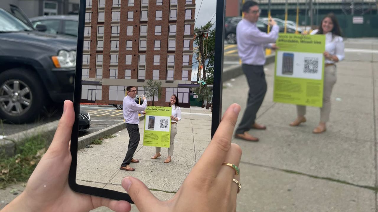 Augmented Reality Offers a New Perspective on Urban Planning - Lincoln ...